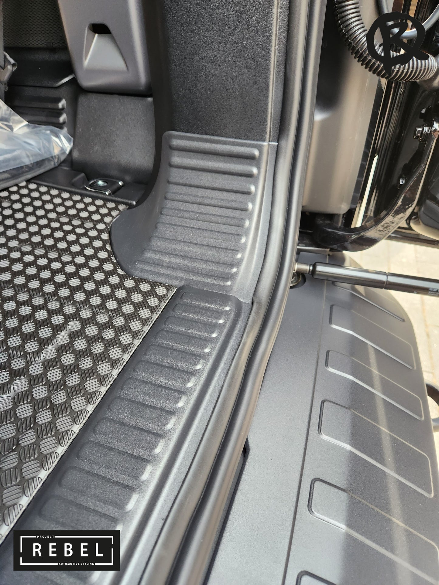 Defender L663 XL Bumper Protector - Black / Silver – Project Rebel